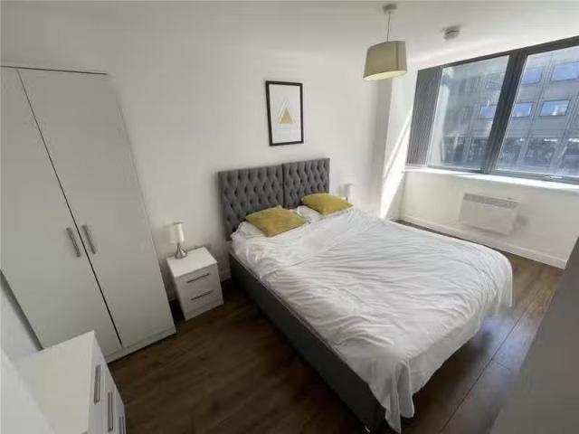1 bedroom flat for rent in Silkhouse Court, Tithebarn Street.