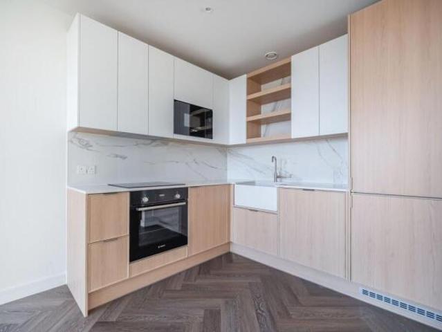 1 bedroom flat for rent in Silkstream, Hendon, London, NW9