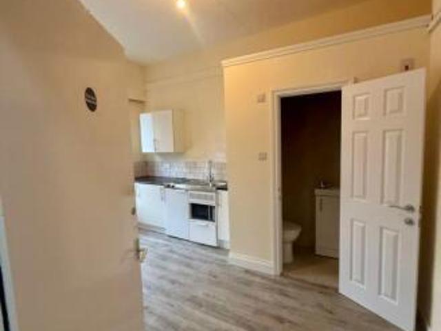 1 bedroom flat for rent in Somerset Road, Southsea, Hampshire, PO5