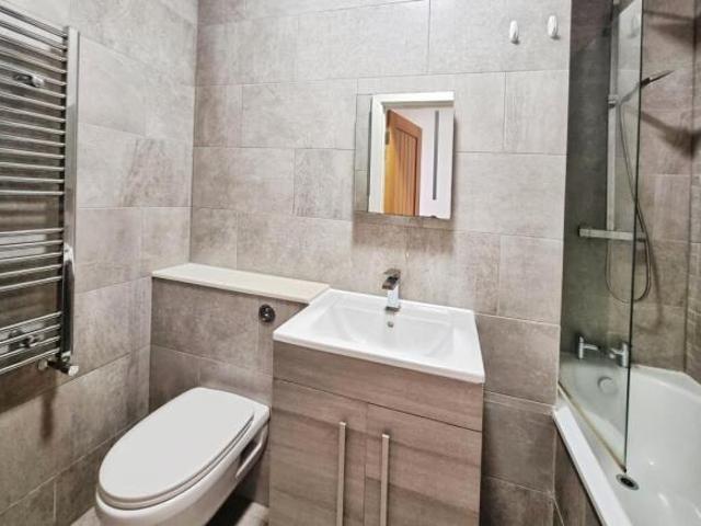 1 bedroom flat for rent in South Street, Worthing, BN11