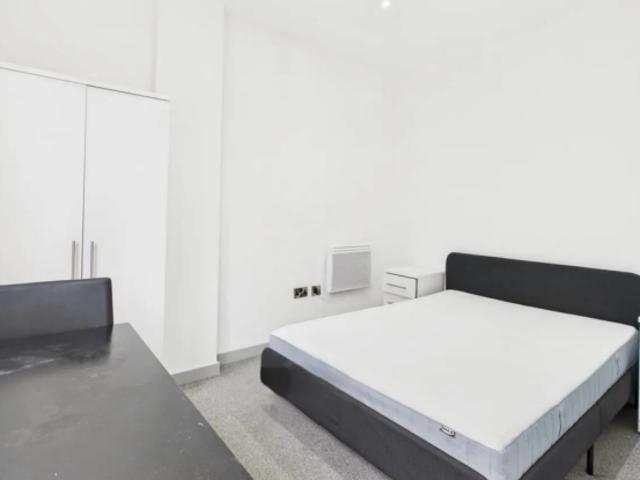 1 bedroom flat for rent in South Street, Tivoli House South Street, HU1