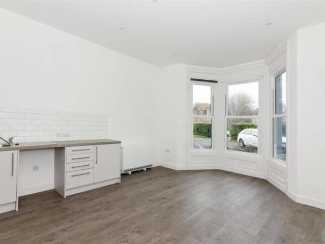 1 bedroom flat for rent in Southey Road, Worthing, BN11