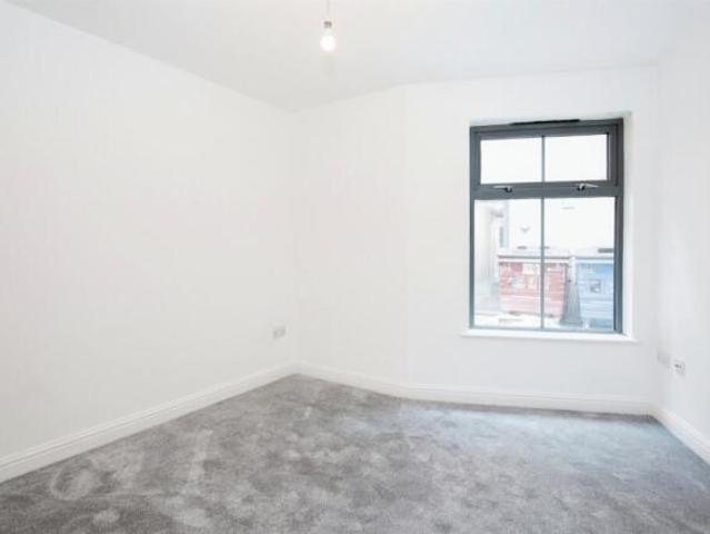 1 bedroom flat for rent in Southern Street, M3