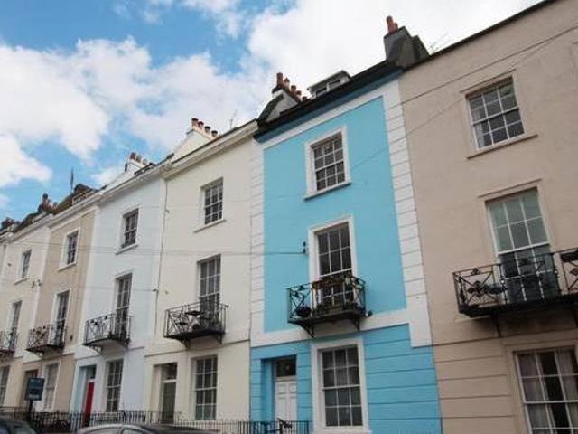 1 bedroom flat for rent in Southleigh Road Clifton BS8