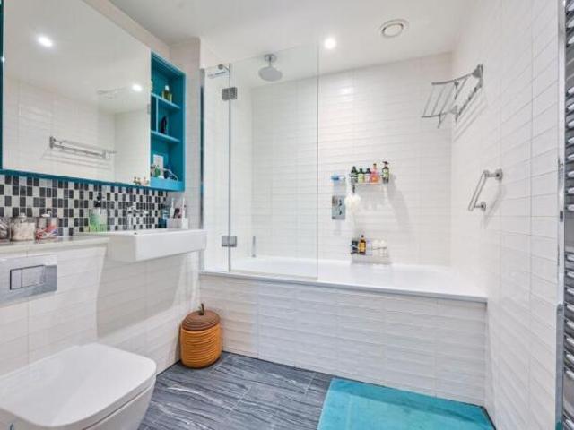 1 bedroom flat for rent in Southwark Bridge Road, Elephant and Castle, London, SE1