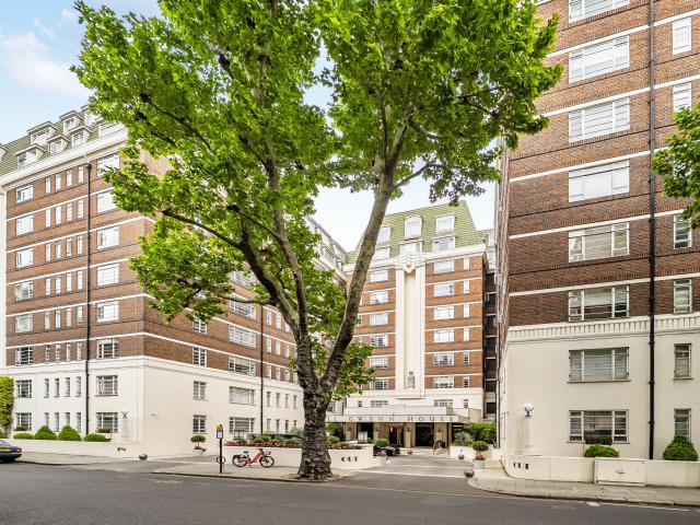 1 Bedroom Flat for Rent in Sloane Avenue | Foxtons