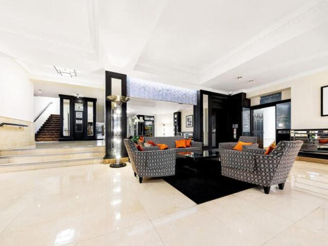 1 bedroom flat for rent in Nell Gwynn House, Sloane Square, London, SW3