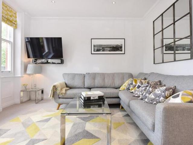 1 bedroom flat for rent in Sloane Gardens, Kensington and Chelsea, London, SW1W
