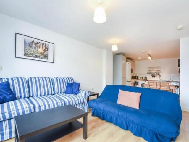 1 bedroom flat for rent in Spencer Way, Shadwell, London, E1