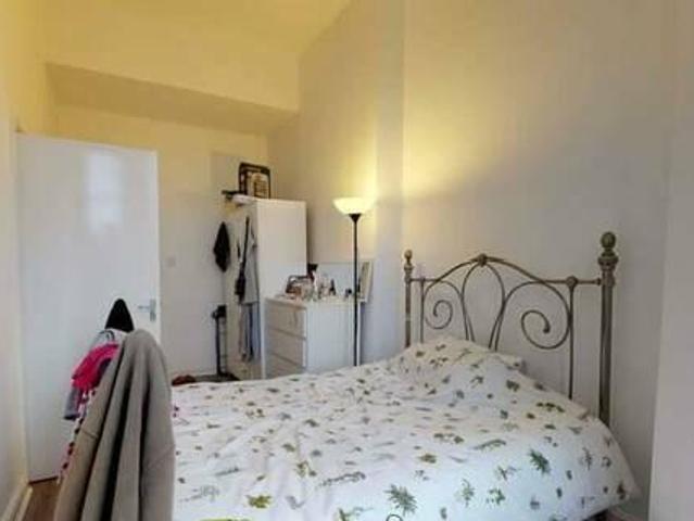 1 bedroom flat for rent in Spingbank House Headingley Lane Headingley Leeds LS6