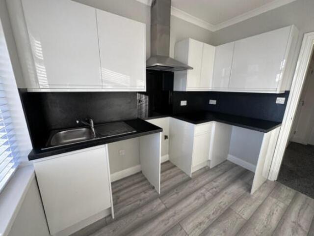 1 bedroom flat for rent in Spring Bank West, Hull, Yorkshire, HU5