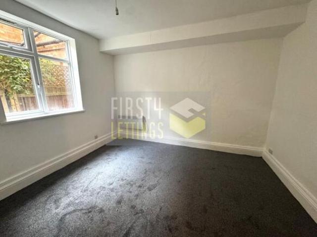 1 bedroom flat for rent in Springfield Road, Clarendon Park, LE2