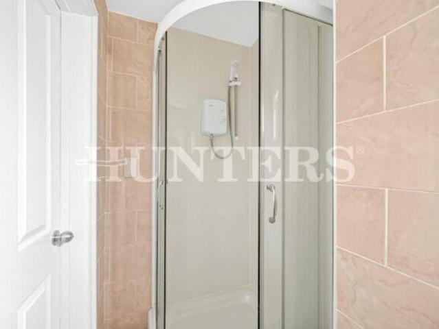 1 bedroom flat for rent in Springfield Road, London, N15