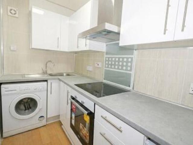 1 bedroom flat for rent in Swanston Grange, Dunstable Road, Luton, Bedfordshire, LU4