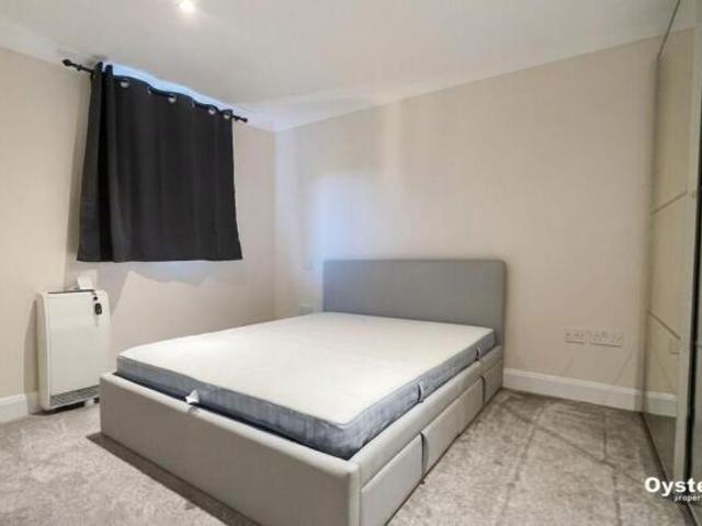1 bedroom flat for rent in St. Albans Road, Watford, WD24