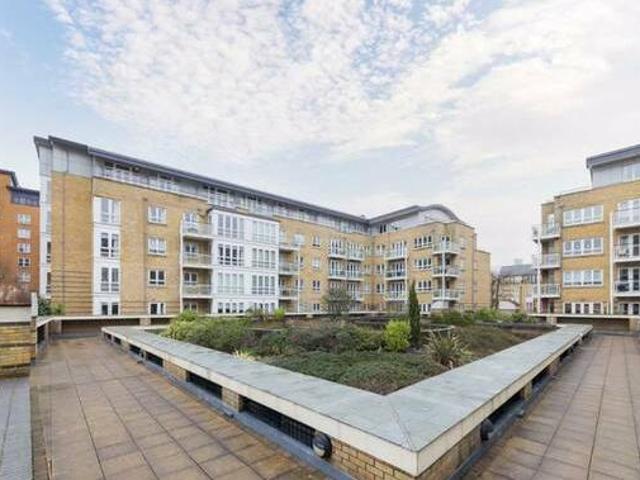 1 bedroom flat for rent in St Davids Square Canary Wharf E14
