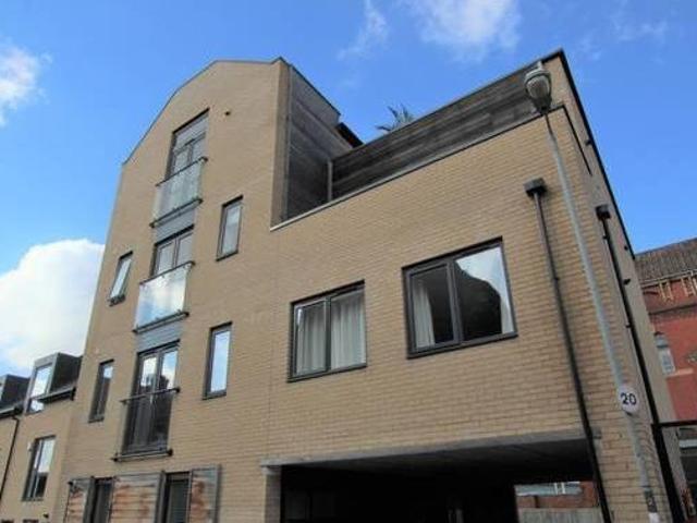 1 bedroom flat for rent in St Francis Road BS3