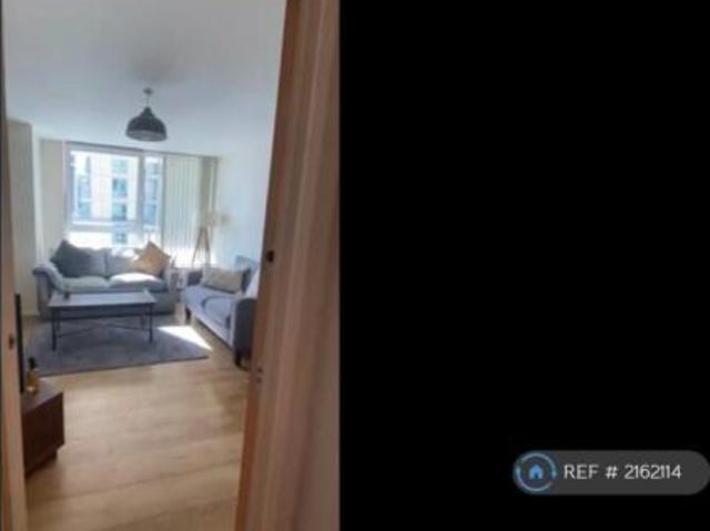 1 bedroom flat for rent in St. George Wharf, London, SW8