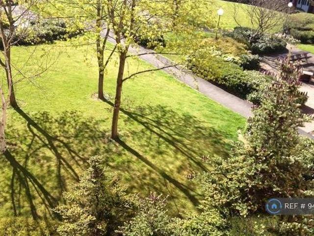 1 bedroom flat for rent in St James Park Salford M5