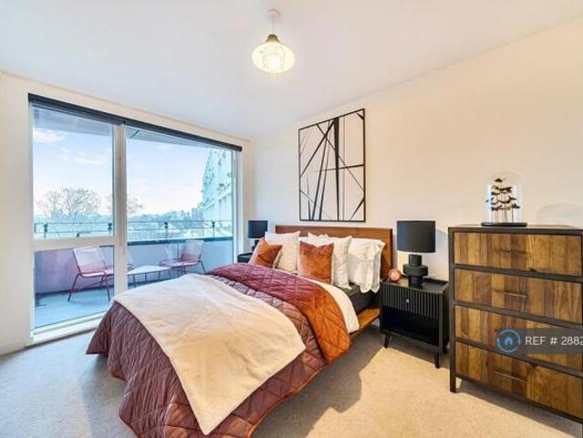 1 bedroom flat for rent in St. James's Crescent, London, SW9