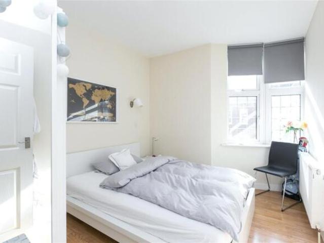 1 bedroom flat for rent in St John's Wood High Street, St Johns Wood, NW8