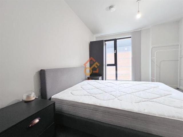 1 bedroom flat for rent in St. Martins Place, 169 Broad Street, Birmingham B15