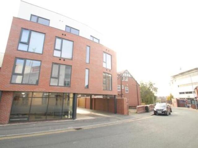 1 bedroom flat for rent in St. Michaels Lane, Headingley, Leeds, West Yorkshire, LS6
