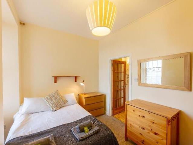 1 bedroom flat for rent in St Patrick Square, Newington, Edinburgh, EH8