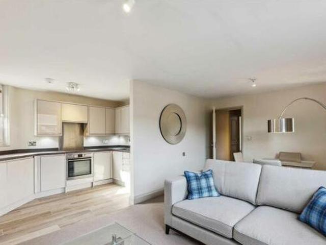 1 Bedroom Flat For Rent In St Paul´s Court, London