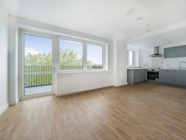 1 bedroom flat for rent in St Pauls Road, Barking, London, IG11
