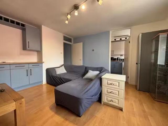 1 bedroom flat for rent in St. Peters Street, Roath, CF24