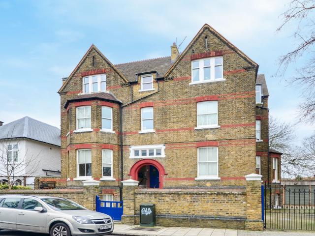 1 Bedroom Flat for Rent in Stockwell Park Road | Foxtons