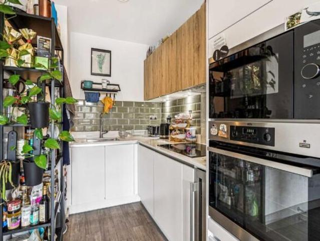 1 bedroom flat for rent in Stockwell Road, Clapham, SW9