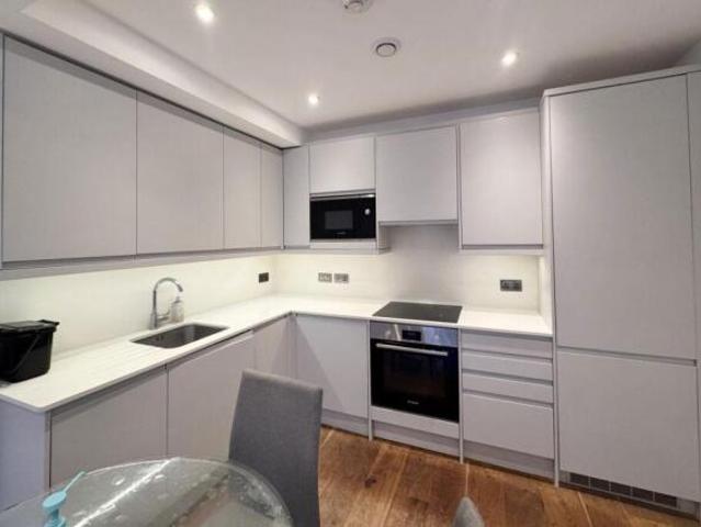1 bedroom flat for rent in Stoke Road, SL2