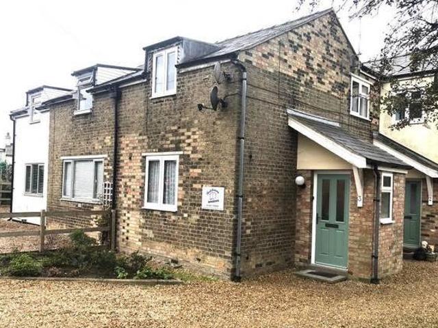 1 bedroom flat for rent in Station Road Cottages 3 CB24