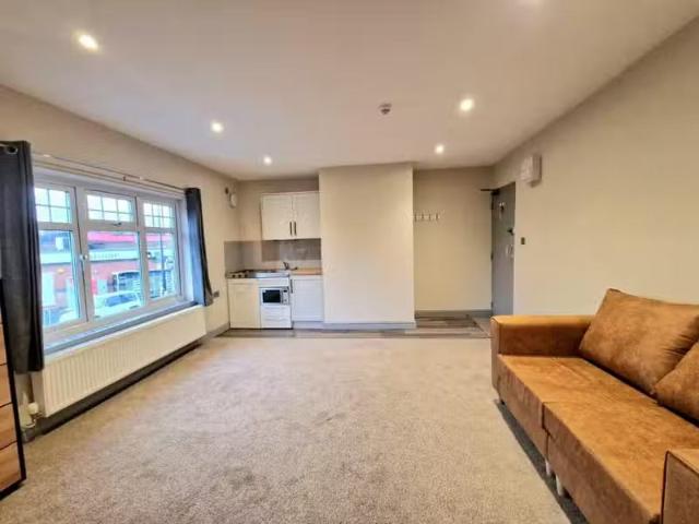 1 bedroom flat for rent in Station Road, Birmingham, B31