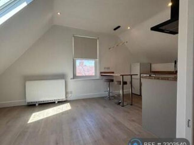 1 bedroom flat for rent in Station Road, London, N3