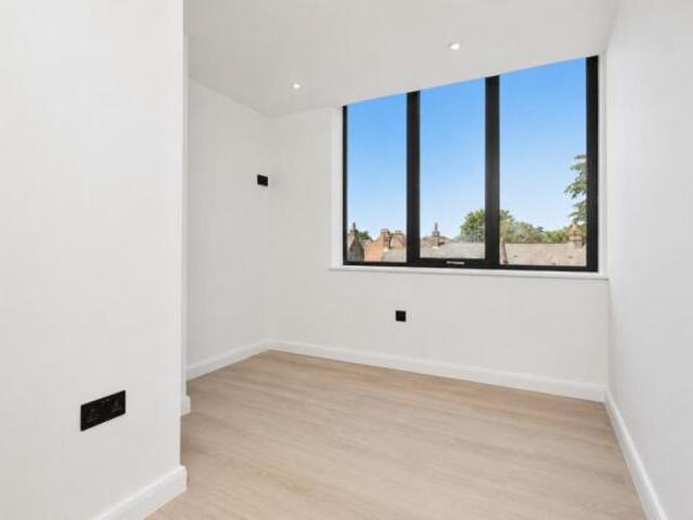 1 bedroom flat for rent in Station Road, Sidcup, DA15 7EJ, DA15
