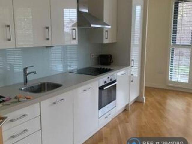 1 bedroom flat for rent in Station Road, Sidcup, DA15