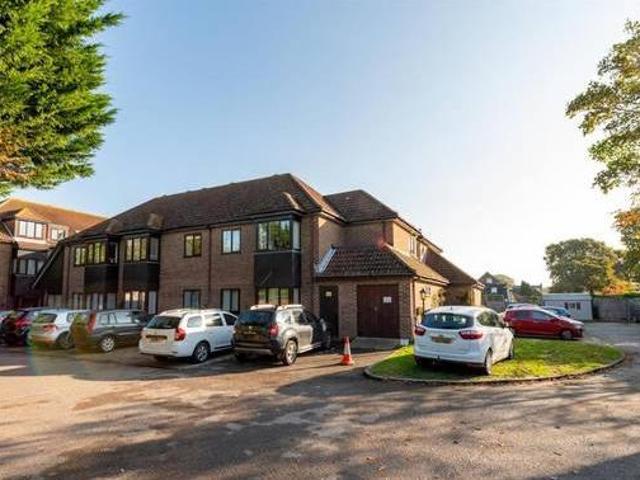 1 bedroom flat for rent in Staunton Avenue Hayling Island PO11