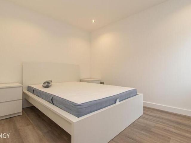 1 bedroom flat for rent in Stacey Road, Roath, Cardiff, CF24