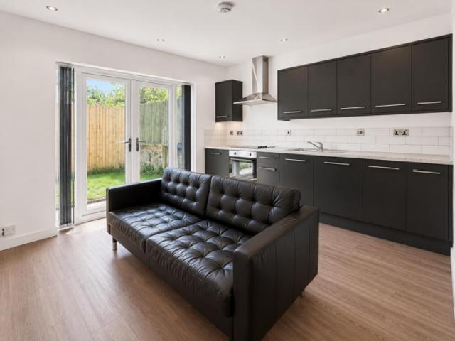 1 bedroom flat for rent in Stacey Road, Roath, CF24