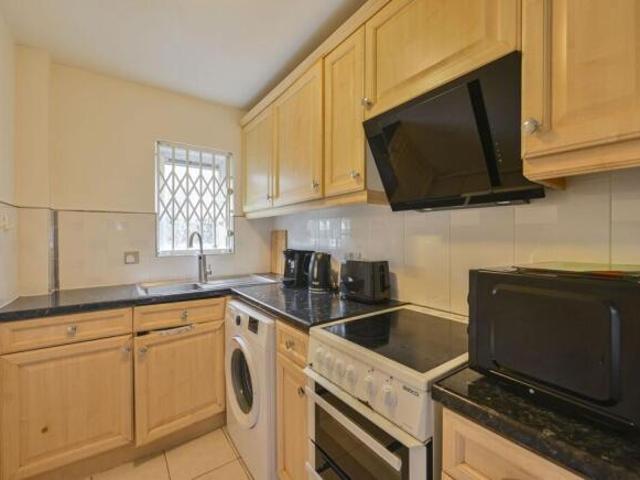 1 bedroom flat for rent in Stadium Street, Chelsea, London, SW10