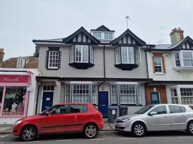 1 bedroom flat for rent in Stanhope Road, Deal, CT14