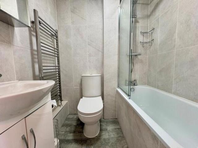 1 bedroom flat for rent in Stapleford Close, Chingford, London, E4