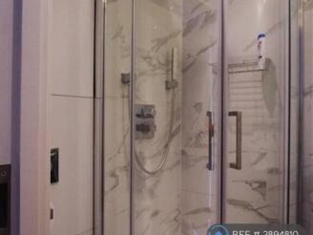 1 bedroom flat for rent in Star Road, London, W14