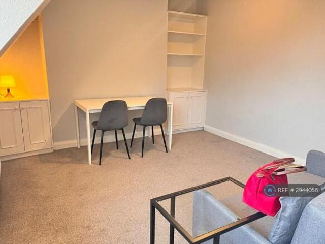 1 bedroom flat for rent in Stile Hall Gardens, London, W4