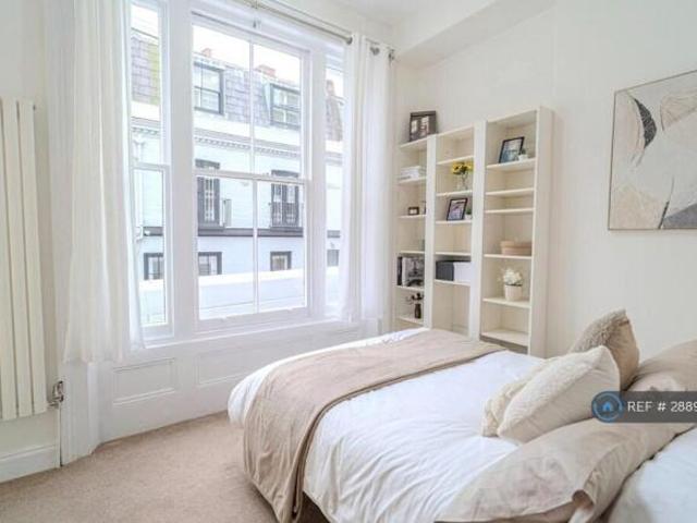 1 bedroom flat for rent in Stratford Road, London, W8
