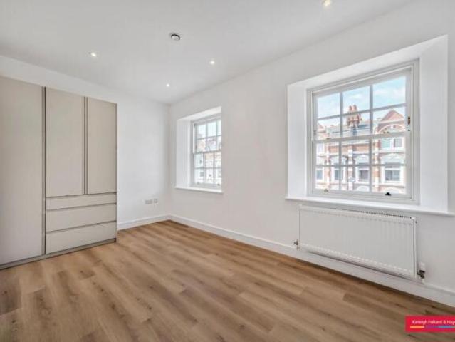 1 bedroom flat for rent in Summerland Gardens, London, N10