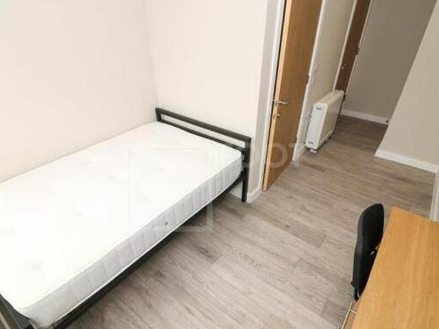 1 Bedroom Flat For Rent In Sunbridge Road, Bradford